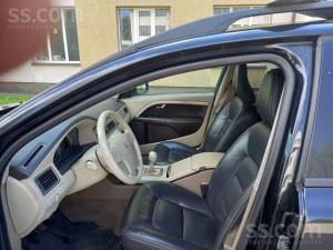 Melns Volvo XC70 2008 Rīga, ar dzinēja tilpumu 2.40 L un nobraukumu 0 tūkst. km par 6000 €, foto 13 vietnē AUTOMOTO.COM.LV