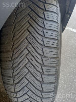 Melns Volvo XC70 2008 Rīga, ar dzinēja tilpumu 2.40 L un nobraukumu 0 tūkst. km par 6000 €, foto 16 vietnē AUTOMOTO.COM.LV
