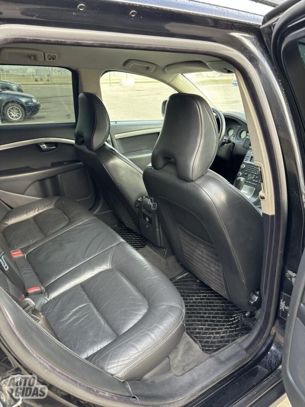 Melns Volvo XC70 2008 Ukmergė, ar dzinēja tilpumu 2.40 L un nobraukumu 392 tūkst. km par 4600 €, foto 9 vietnē AUTOMOTO.COM.LV