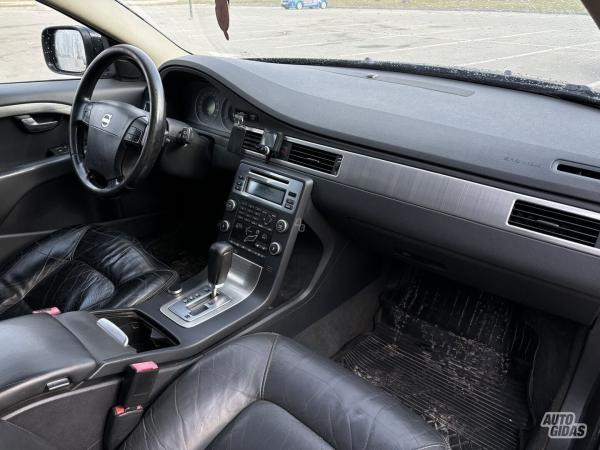 Melns Volvo XC70 2008 Ukmergė, ar dzinēja tilpumu 2.40 L un nobraukumu 392 tūkst. km par 4600 €, foto 10 vietnē AUTOMOTO.COM.LV