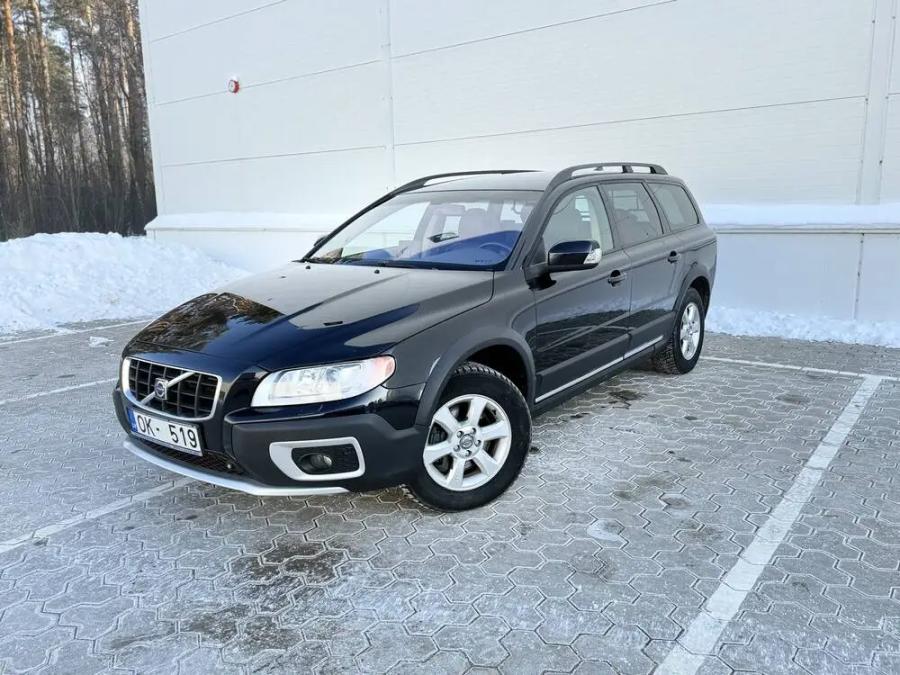 Melns Volvo XC70 2008 Rīga, ar dzinēja tilpumu 2.40 L un nobraukumu 268 tūkst. km par 6890 €, foto 1 vietnē AUTOMOTO.COM.LV