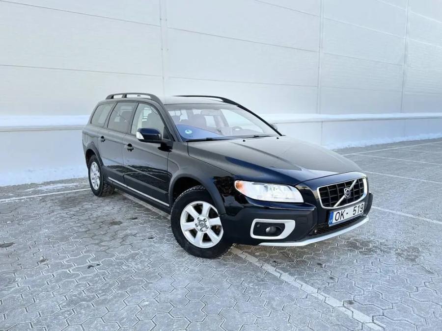 Melns Volvo XC70 2008 Rīga, ar dzinēja tilpumu 2.40 L un nobraukumu 268 tūkst. km par 6890 €, foto 3 vietnē AUTOMOTO.COM.LV