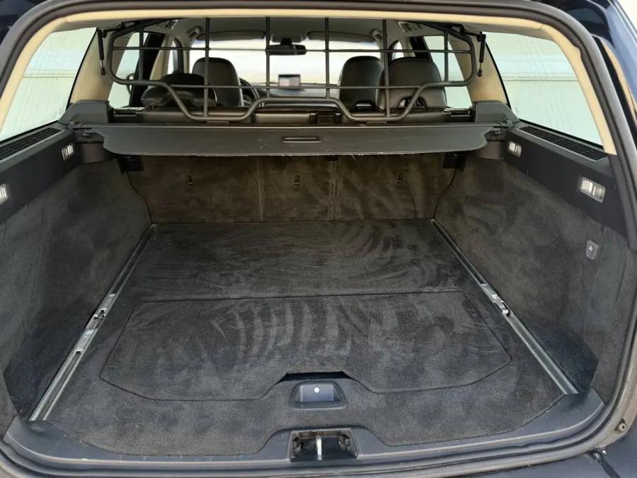 Melns Volvo XC70 2008 Rīga, ar dzinēja tilpumu 2.40 L un nobraukumu 268 tūkst. km par 6890 €, foto 14 vietnē AUTOMOTO.COM.LV