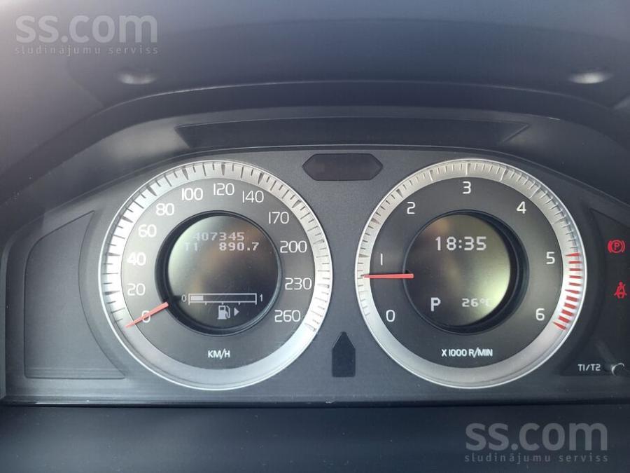Melns Volvo XC70 2008 Rēzekne, ar dzinēja tilpumu 2.40 L un nobraukumu 407 tūkst. km par 4650 €, foto 11 vietnē AUTOMOTO.COM.LV