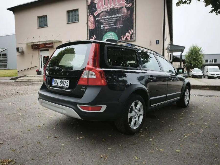 Черный Вольво ХС70 2008 в Цесис, объемом двигателя 2.40 л и пробегом 312 тыс. км за 5450 €, фото 7 на AUTOMOTO.COM.LV