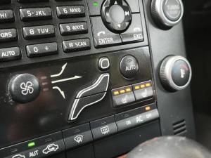 Черный Вольво ХС70 2008 в Цесис, объемом двигателя 2.40 л и пробегом 312 тыс. км за 5450 €, фото 25 на AUTOMOTO.COM.LV