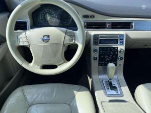 Melns Volvo XC70 2008 Vievis, ar dzinēja tilpumu 2.40 L un nobraukumu 307 tūkst. km par 5300 €, foto 7 vietnē AUTOMOTO.COM.LV