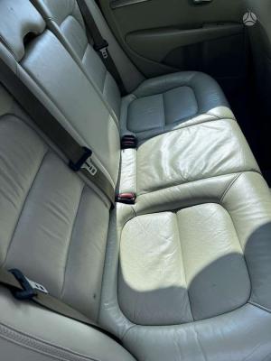 Melns Volvo XC70 2008 Vievis, ar dzinēja tilpumu 2.40 L un nobraukumu 307 tūkst. km par 5300 €, foto 8 vietnē AUTOMOTO.COM.LV
