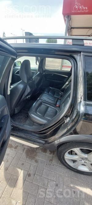 Melns Volvo XC70 2008 Rēzekne, ar dzinēja tilpumu 2.40 L un nobraukumu 377 tūkst. km par 5500 €, foto 9 vietnē AUTOMOTO.COM.LV