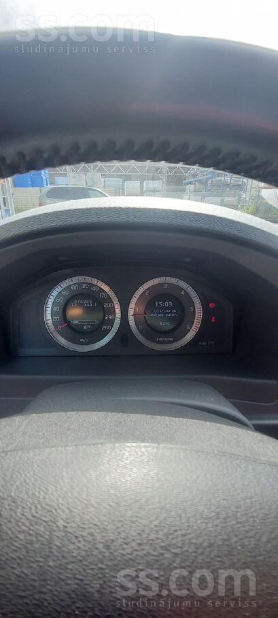 Melns Volvo XC70 2008 Rēzekne, ar dzinēja tilpumu 2.40 L un nobraukumu 377 tūkst. km par 5500 €, foto 10 vietnē AUTOMOTO.COM.LV