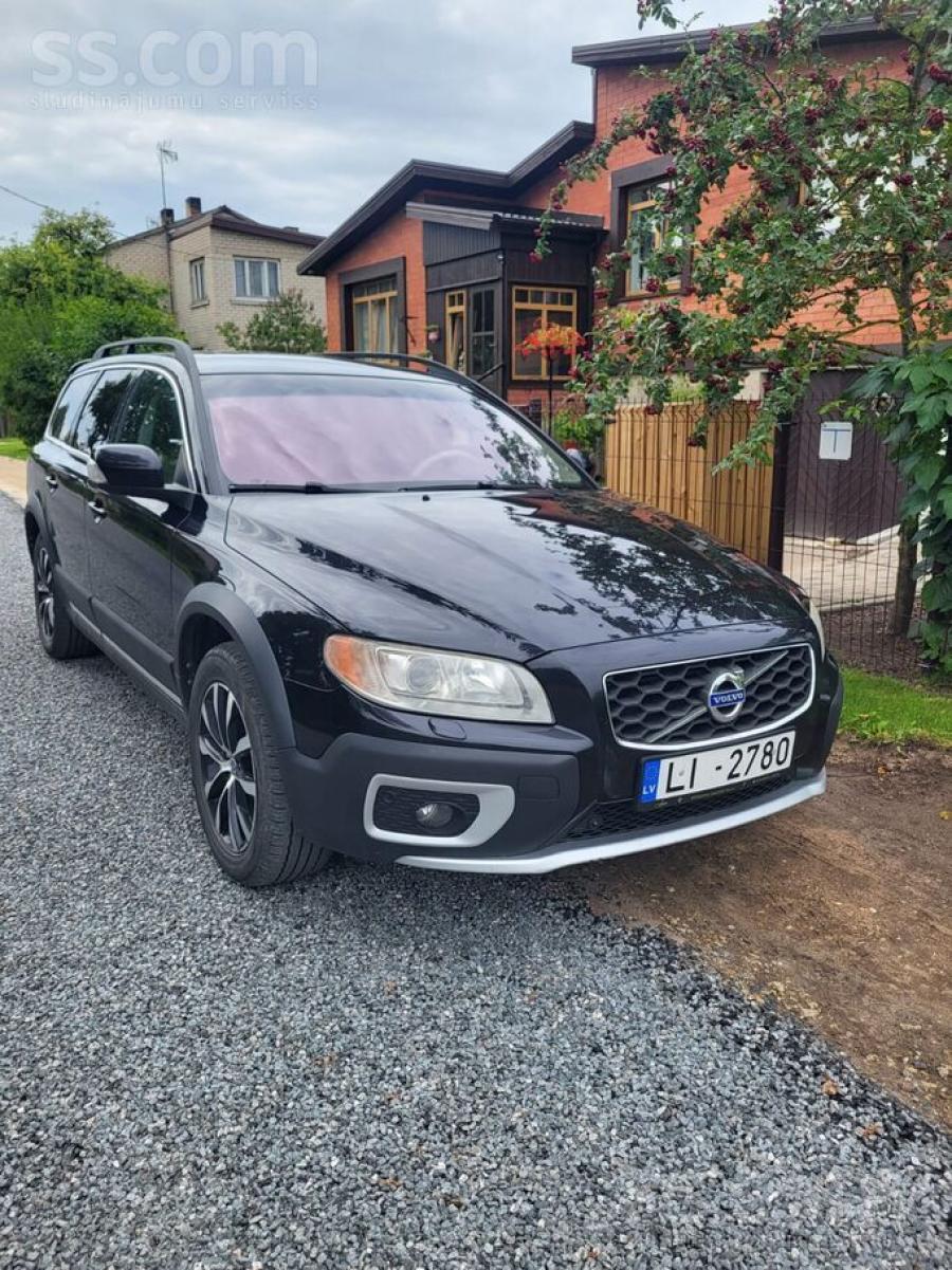 Melns Volvo XC70 2008 Rīga, ar dzinēja tilpumu 2.40 L un nobraukumu 435 tūkst. km par 4750 €, foto 4 vietnē AUTOMOTO.COM.LV
