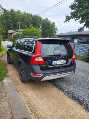 Melns Volvo XC70 2008 Rīga, ar dzinēja tilpumu 2.40 L un nobraukumu 435 tūkst. km par 4750 €, foto 6 vietnē AUTOMOTO.COM.LV