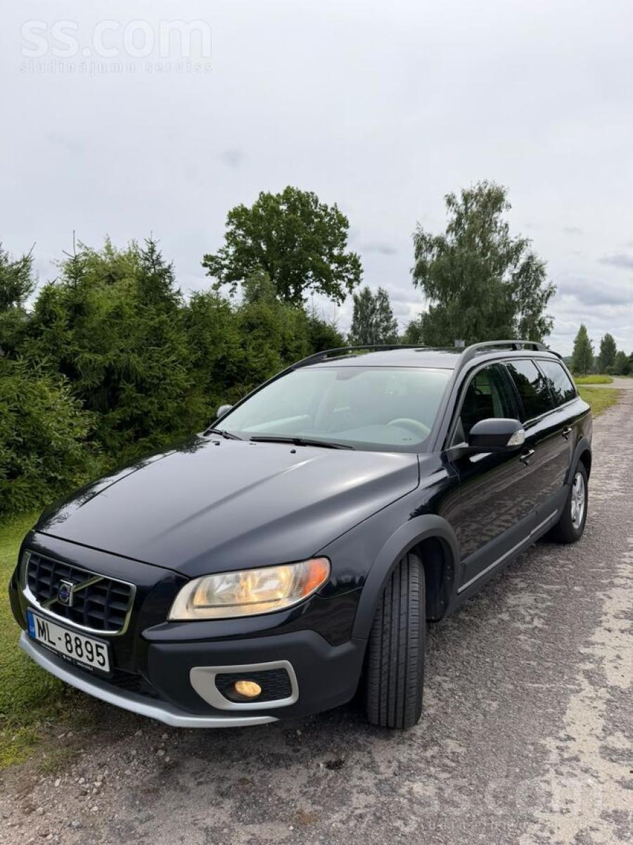Melns Volvo XC70 2008 Aizkraukle, ar dzinēja tilpumu 2.40 L un nobraukumu 397 tūkst. km par 3650 €, foto 3 vietnē AUTOMOTO.COM.LV