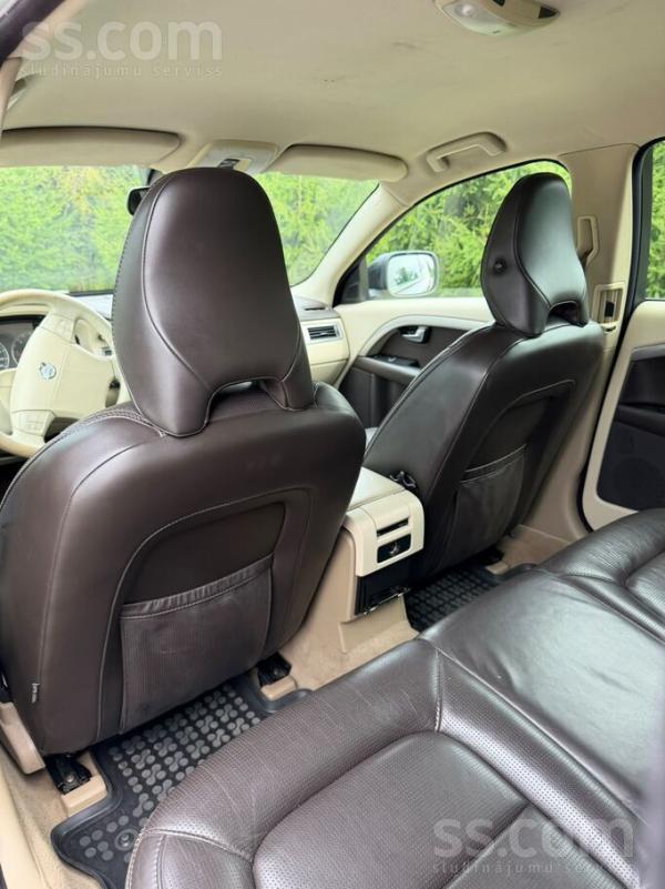 Melns Volvo XC70 2008 Aizkraukle, ar dzinēja tilpumu 2.40 L un nobraukumu 397 tūkst. km par 3650 €, foto 7 vietnē AUTOMOTO.COM.LV
