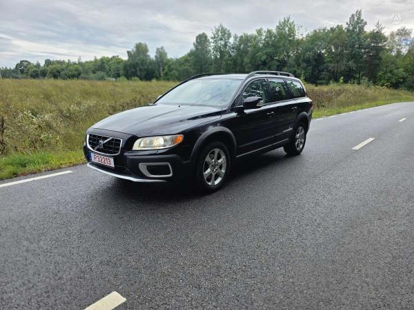 Black Volvo XC70 2008 in Vilnius, with an engine capacity of 2.40 L and mileage of 288 thousand km for 6500 €, photo 3 on AUTOMOTO.COM.LV