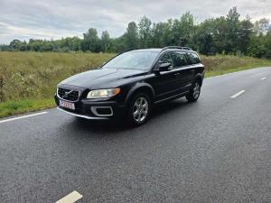 Melns Volvo XC70 2008 Viļņa, ar dzinēja tilpumu 2.40 L un nobraukumu 288 tūkst. km par 6500 €, foto 3 vietnē AUTOMOTO.COM.LV