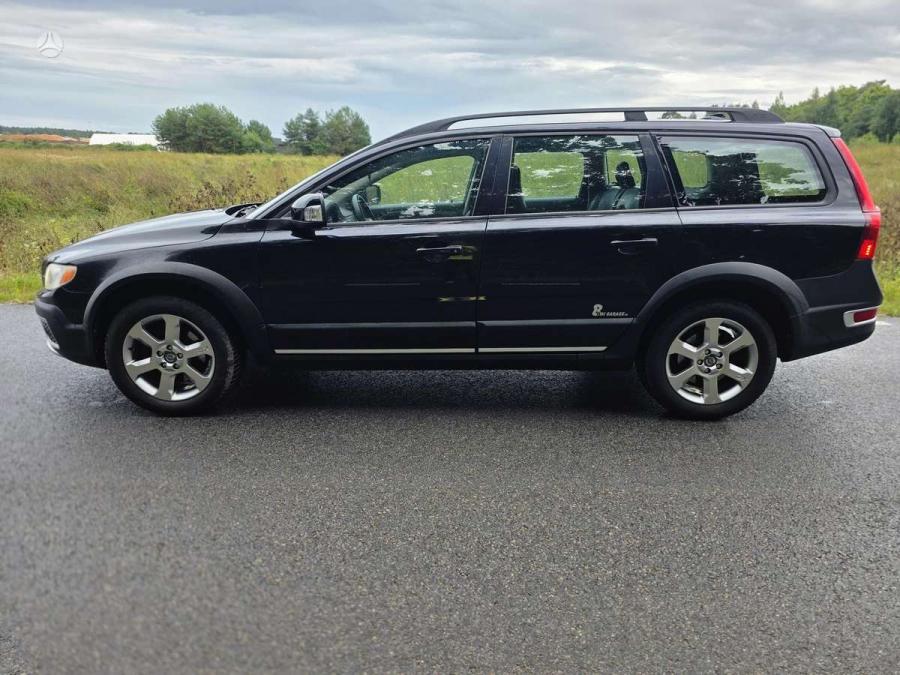 Melns Volvo XC70 2008 Viļņa, ar dzinēja tilpumu 2.40 L un nobraukumu 288 tūkst. km par 6500 €, foto 6 vietnē AUTOMOTO.COM.LV