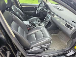 Melns Volvo XC70 2008 Viļņa, ar dzinēja tilpumu 2.40 L un nobraukumu 288 tūkst. km par 6500 €, foto 13 vietnē AUTOMOTO.COM.LV