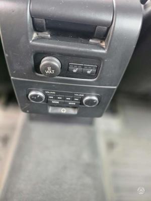 Melns Volvo XC70 2008 Viļņa, ar dzinēja tilpumu 2.40 L un nobraukumu 288 tūkst. km par 6500 €, foto 17 vietnē AUTOMOTO.COM.LV