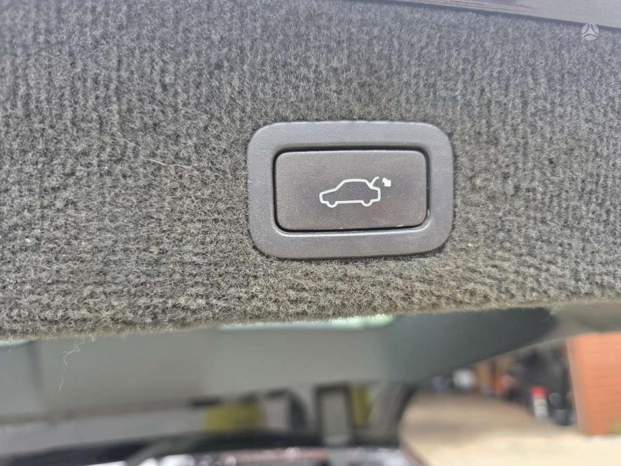Melns Volvo XC70 2008 Viļņa, ar dzinēja tilpumu 2.40 L un nobraukumu 288 tūkst. km par 6500 €, foto 19 vietnē AUTOMOTO.COM.LV