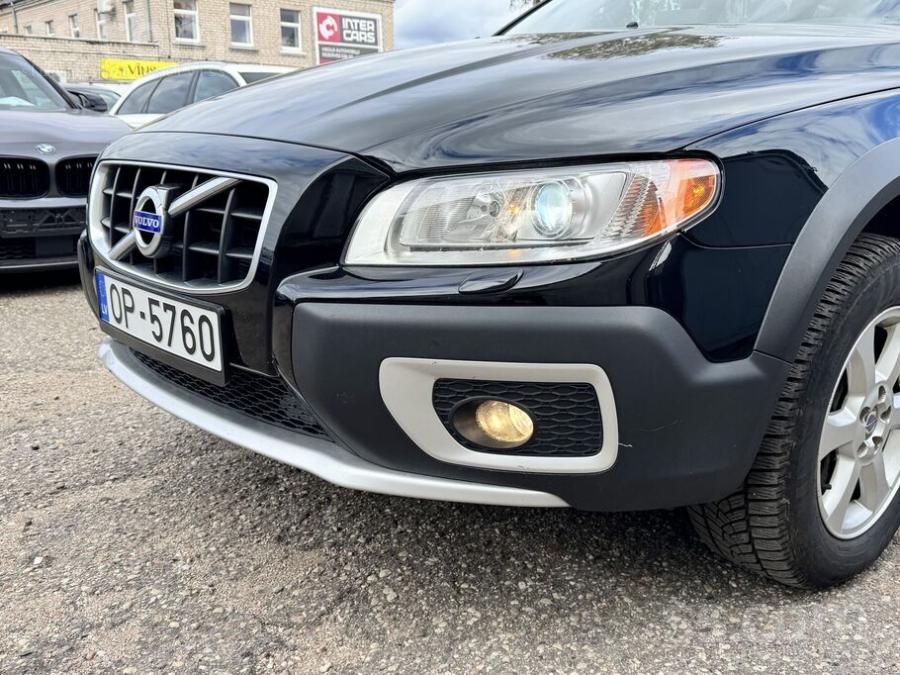 Melns Volvo XC70 2008 Daugavpils, ar dzinēja tilpumu 2.40 L un nobraukumu 0 tūkst. km par 6350 €, foto 10 vietnē AUTOMOTO.COM.LV