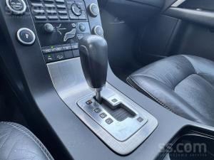 Melns Volvo XC70 2008 Daugavpils, ar dzinēja tilpumu 2.40 L un nobraukumu 0 tūkst. km par 6350 €, foto 22 vietnē AUTOMOTO.COM.LV