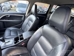 Melns Volvo XC70 2008 Daugavpils, ar dzinēja tilpumu 2.40 L un nobraukumu 0 tūkst. km par 6350 €, foto 24 vietnē AUTOMOTO.COM.LV