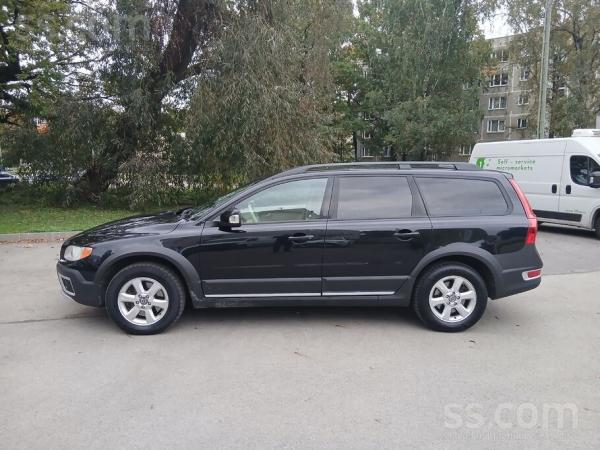 Черный Вольво ХС70 2008 в Рига, объемом двигателя 2.40 л и пробегом 258 тыс. км за 5500 €, фото 3 на AUTOMOTO.COM.LV