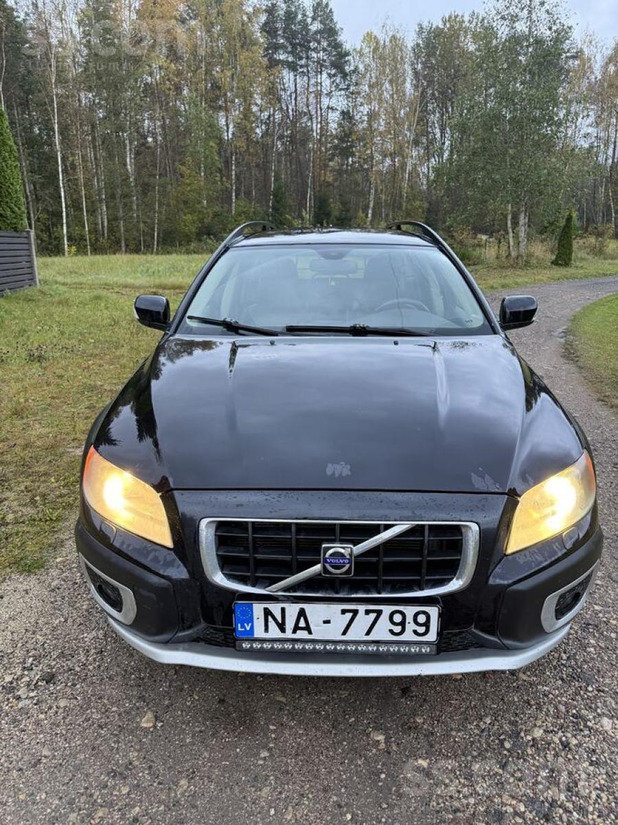 Melns Volvo XC70 2008 Rīga, ar dzinēja tilpumu 2.40 L un nobraukumu 507 tūkst. km par 3200 €, foto 3 vietnē AUTOMOTO.COM.LV