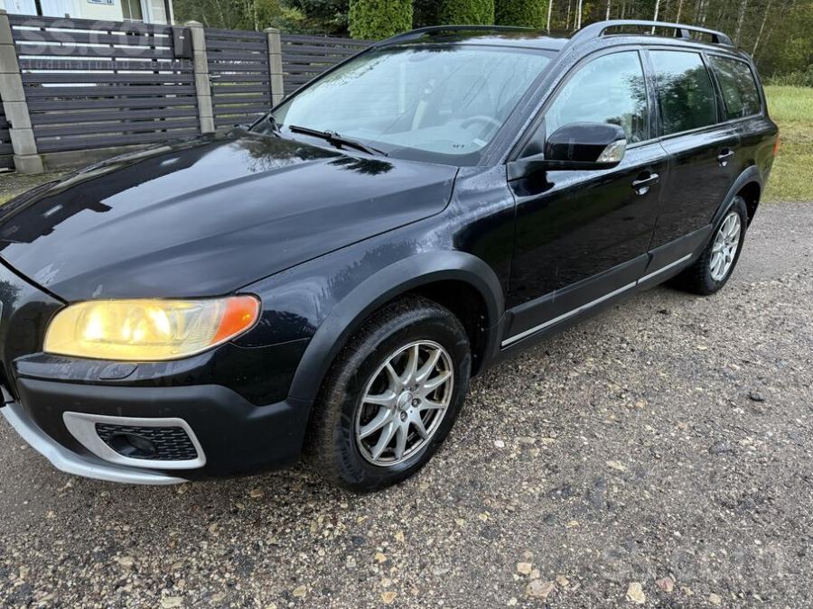 Melns Volvo XC70 2008 Rīga, ar dzinēja tilpumu 2.40 L un nobraukumu 507 tūkst. km par 3200 €, foto 4 vietnē AUTOMOTO.COM.LV