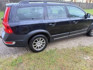 Melns Volvo XC70 2008 Rīga, ar dzinēja tilpumu 2.40 L un nobraukumu 507 tūkst. km par 3200 €, foto 7 vietnē AUTOMOTO.COM.LV