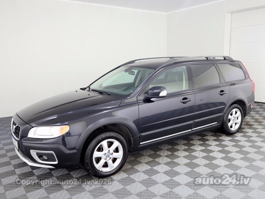 Melns Volvo XC70 2008 Tallina, ar dzinēja tilpumu 2.40 L un nobraukumu 332 tūkst. km par 2799 €, foto 3 vietnē AUTOMOTO.COM.LV