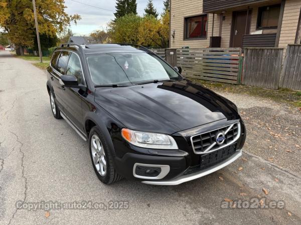 Melns Volvo XC70 2009 Tallina, ar dzinēja tilpumu 2.40 L un nobraukumu 287 tūkst. km par 8490 €, foto 11 vietnē AUTOMOTO.COM.LV