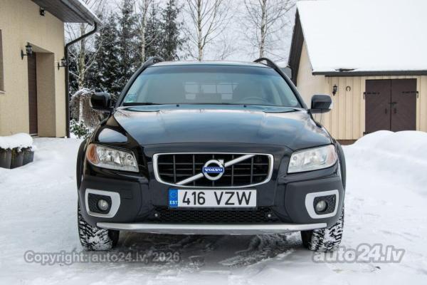 Black Volvo XC70 2009 in Paide, with an engine capacity of 2.40 L and mileage of 311 thousand km for 6990 €, photo 2 on AUTOMOTO.COM.LV
