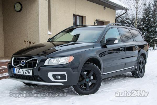 Black Volvo XC70 2009 in Paide, with an engine capacity of 2.40 L and mileage of 311 thousand km for 6990 €, photo 3 on AUTOMOTO.COM.LV