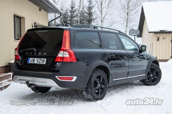Black Volvo XC70 2009 in Paide, with an engine capacity of 2.40 L and mileage of 311 thousand km for 6990 €, photo 6 on AUTOMOTO.COM.LV