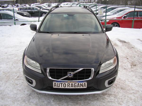 Black Volvo XC70 2009 in Riga, with an engine capacity of 2.40 L and mileage of 0 thousand km for 8350 €, photo 5 on AUTOMOTO.COM.LV