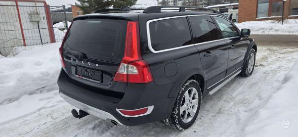 Melns Volvo XC70 2009 Šauļi, ar dzinēja tilpumu 2.40 L un nobraukumu 281 tūkst. km par 6750 €, foto 5 vietnē AUTOMOTO.COM.LV
