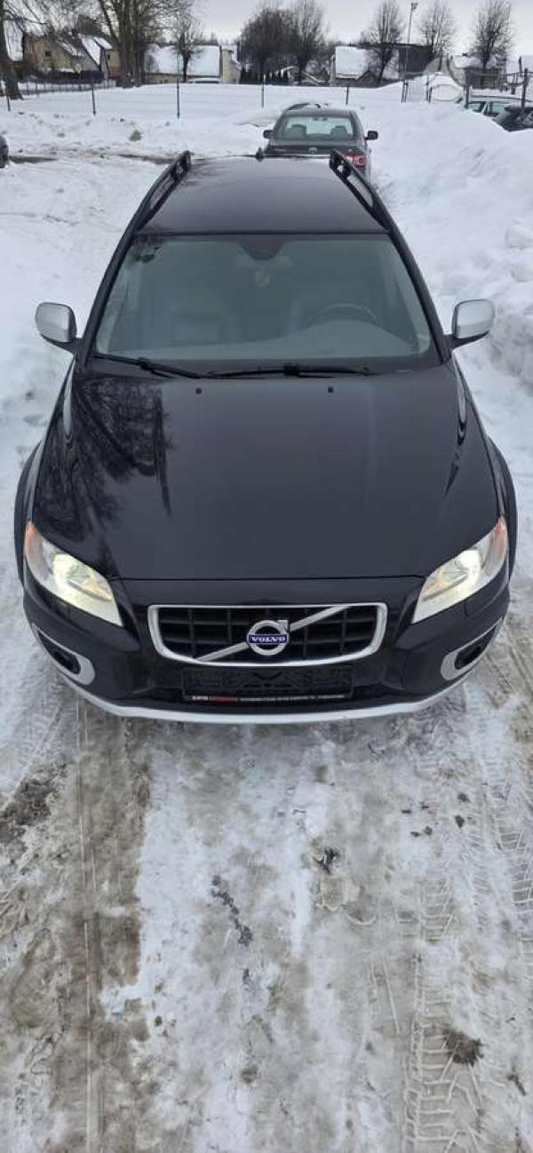 Melns Volvo XC70 2009 Šauļi, ar dzinēja tilpumu 2.40 L un nobraukumu 281 tūkst. km par 6750 €, foto 9 vietnē AUTOMOTO.COM.LV