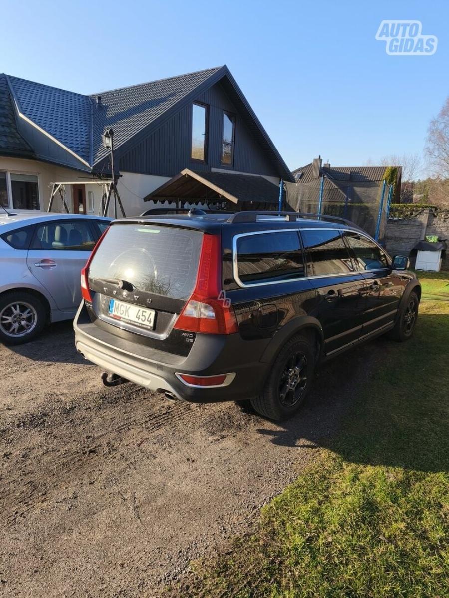Melns Volvo XC70 2009 Kaišiadorys, ar dzinēja tilpumu 2.40 L un nobraukumu 305 tūkst. km par 5000 €, foto 4 vietnē AUTOMOTO.COM.LV