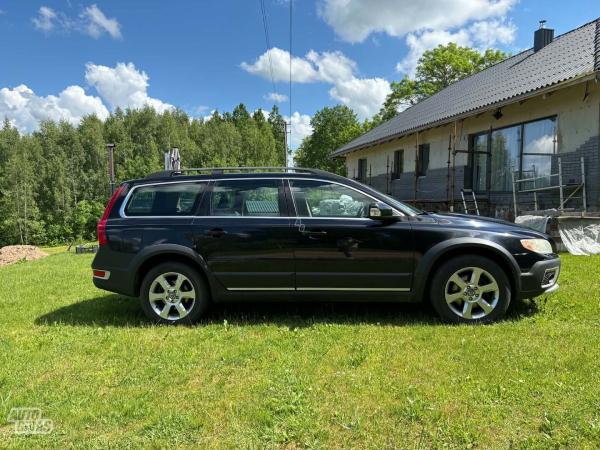 Black Volvo XC70 2009 in Utena, with an engine capacity of 2.40 L and mileage of 321 thousand km for 4900 €, photo 2 on AUTOMOTO.COM.LV