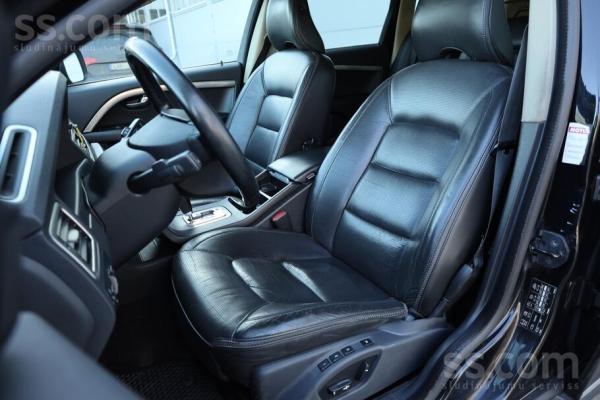 Melns Volvo XC70 2009 Rīga, ar dzinēja tilpumu 2.40 L un nobraukumu 0 tūkst. km par 5200 €, foto 9 vietnē AUTOMOTO.COM.LV