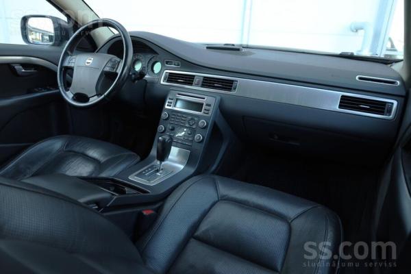 Melns Volvo XC70 2009 Rīga, ar dzinēja tilpumu 2.40 L un nobraukumu 0 tūkst. km par 5200 €, foto 10 vietnē AUTOMOTO.COM.LV