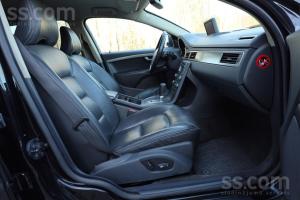 Black Volvo XC70 2009 in Riga, with an engine capacity of 2.40 L and mileage of 0 thousand km for 5200 €, photo 12 on AUTOMOTO.COM.LV
