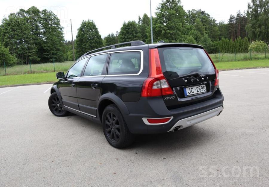 Melns Volvo XC70 2009 Rīga, ar dzinēja tilpumu 2.40 L un nobraukumu 0 tūkst. km par 3990 €, foto 5 vietnē AUTOMOTO.COM.LV