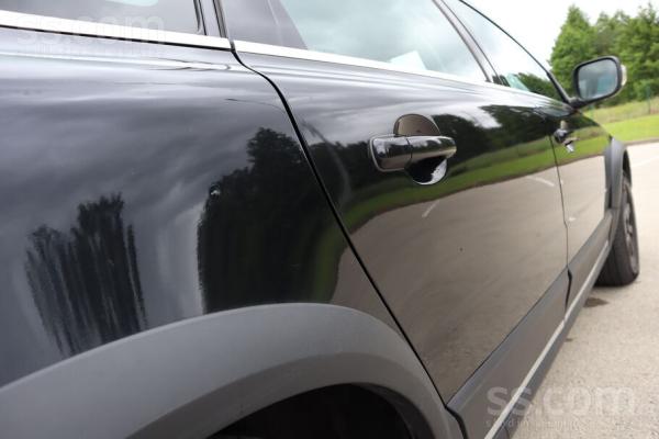 Black Volvo XC70 2009 in Riga, with an engine capacity of 2.40 L and mileage of 0 thousand km for 3990 €, photo 9 on AUTOMOTO.COM.LV