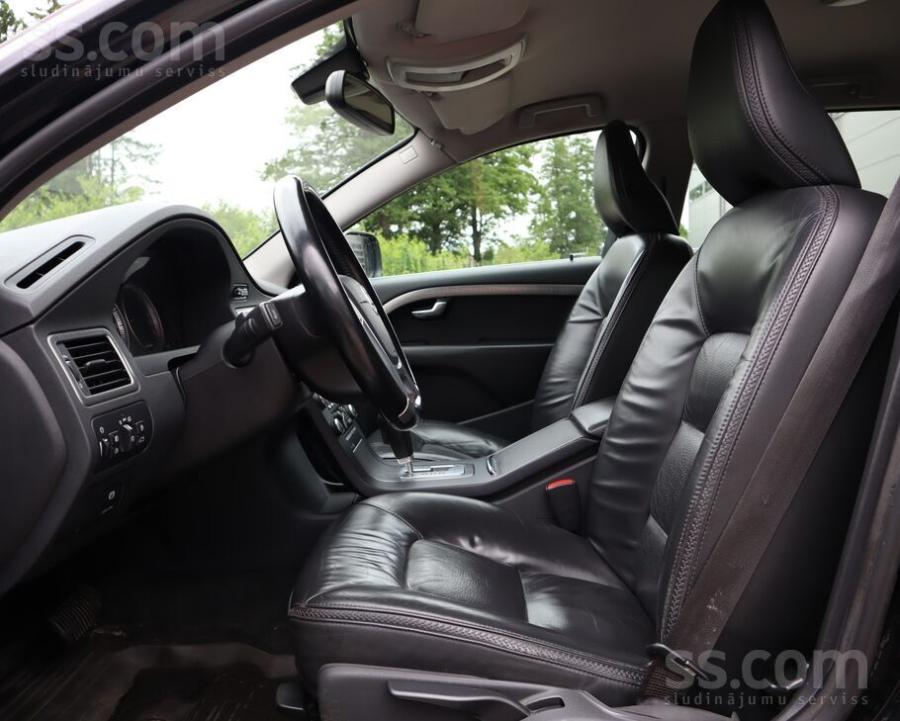 Melns Volvo XC70 2009 Rīga, ar dzinēja tilpumu 2.40 L un nobraukumu 0 tūkst. km par 3990 €, foto 16 vietnē AUTOMOTO.COM.LV