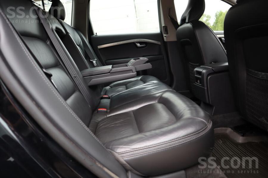 Melns Volvo XC70 2009 Rīga, ar dzinēja tilpumu 2.40 L un nobraukumu 0 tūkst. km par 3990 €, foto 18 vietnē AUTOMOTO.COM.LV