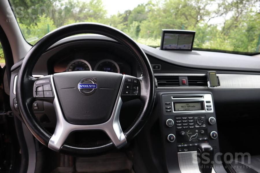 Melns Volvo XC70 2009 Rīga, ar dzinēja tilpumu 2.40 L un nobraukumu 0 tūkst. km par 3990 €, foto 21 vietnē AUTOMOTO.COM.LV
