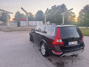 Melns Volvo XC70 2009 Liepāja, ar dzinēja tilpumu 2.40 L un nobraukumu 326 tūkst. km par 3500 €, foto 5 vietnē AUTOMOTO.COM.LV